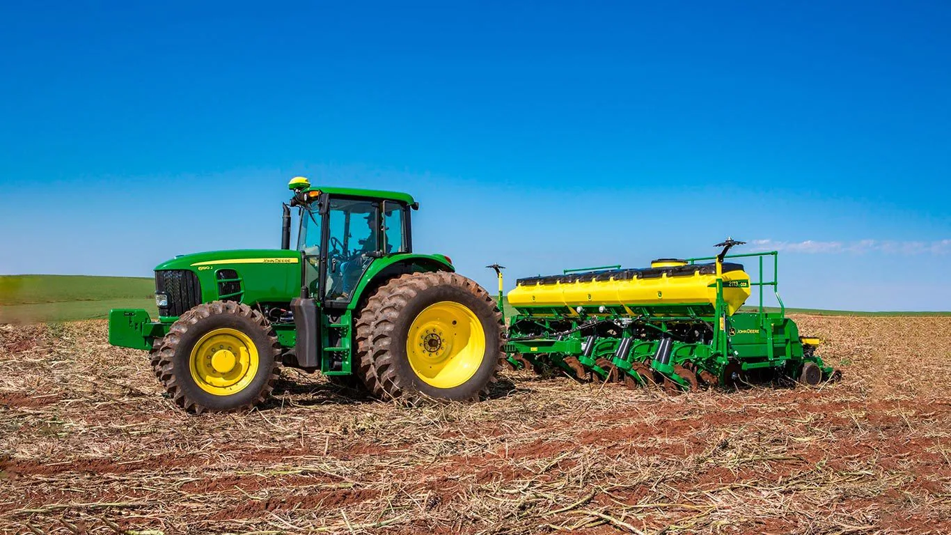 Plantadeira John Deere 2115 - Minas Verde