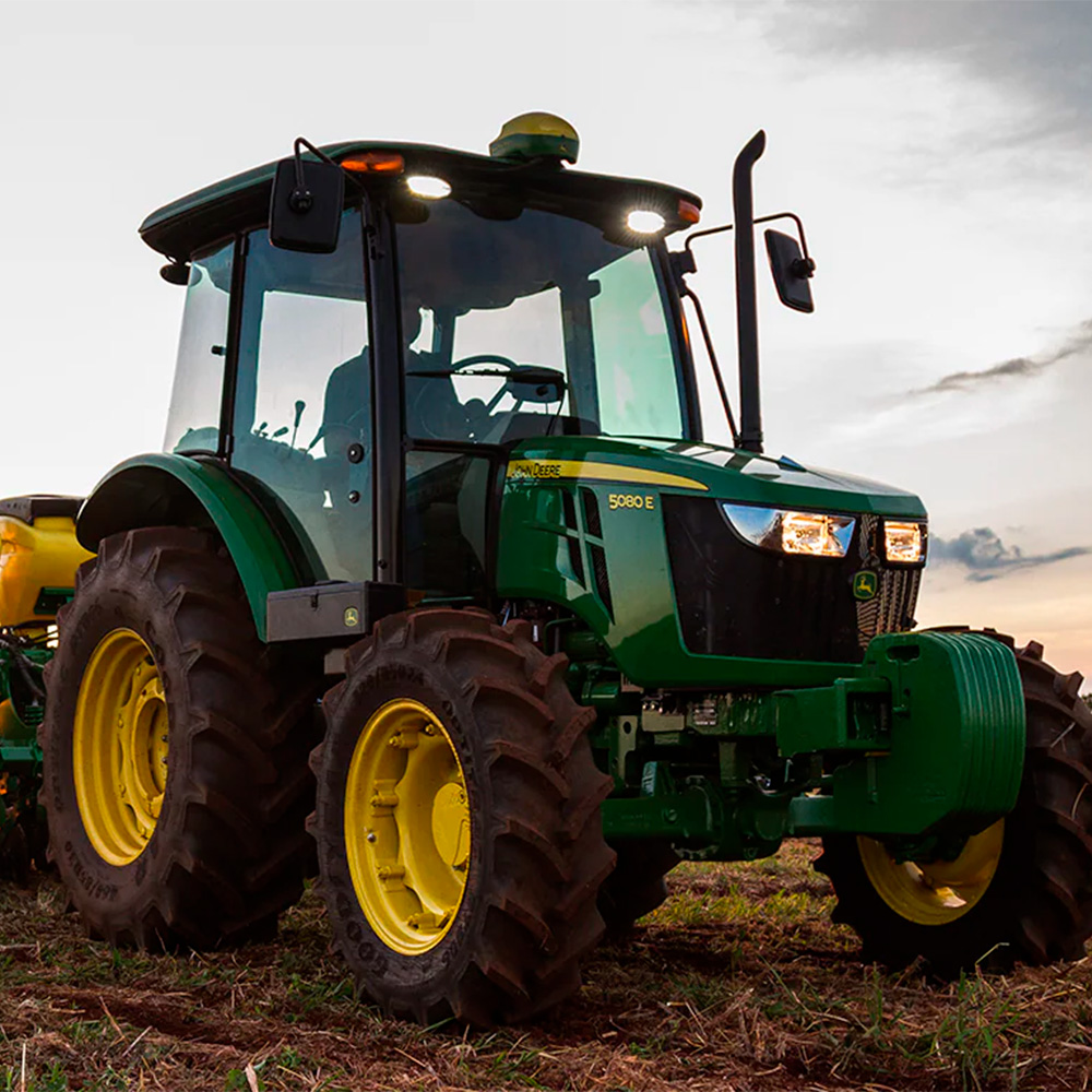 Trator John Deere 5080E - Minas Verde